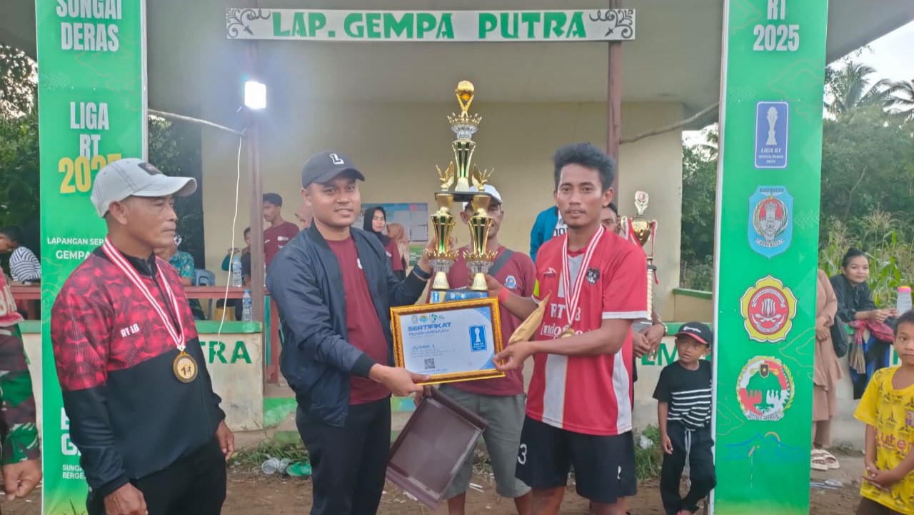Liga RT Desa Sungai Deras 2025 Bentuk Kekompakan Masyarakat Desa ...